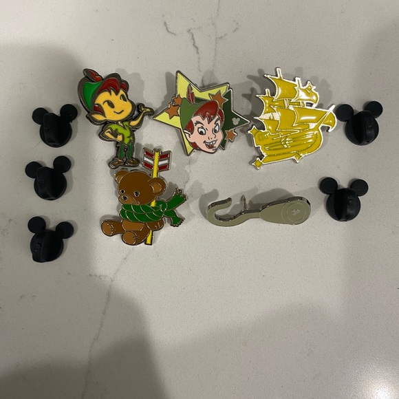 Disney | Other | Lot Of 5 New Tradeable Disney Peter Pan Pins W Back ...